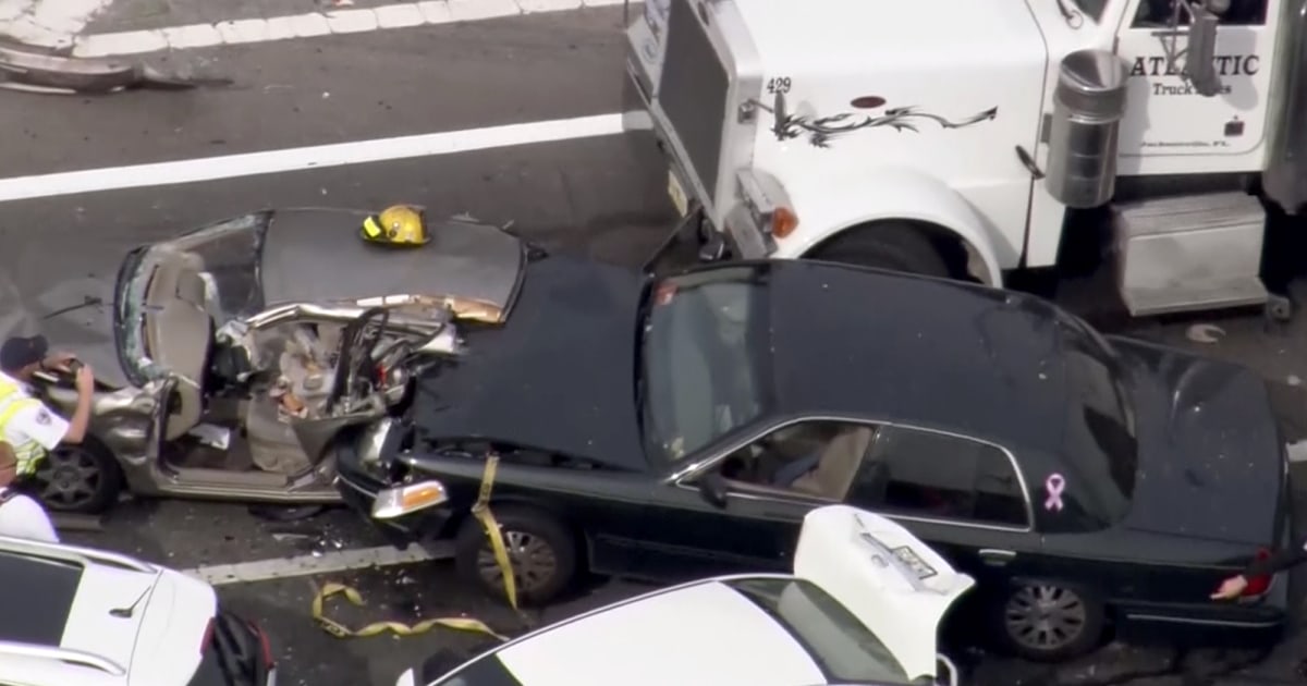 Crash Survivor Can't Remember Husband, Son Killed in Accident