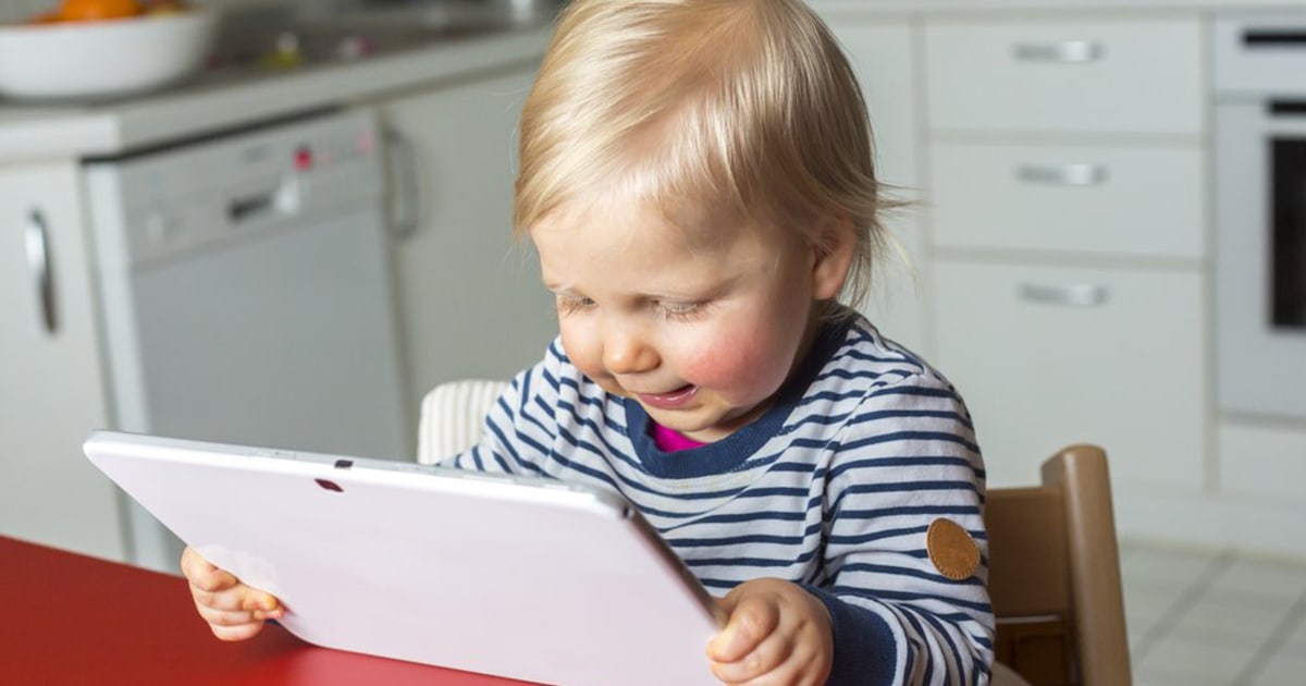 Toddlers Are Already Pros With Tablets And Smartphones, Study Finds