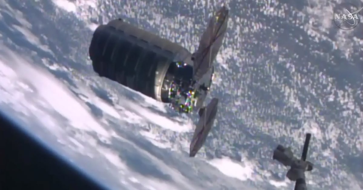 First U.S. Space Station Shipment in Months Brings Christmas Cheer