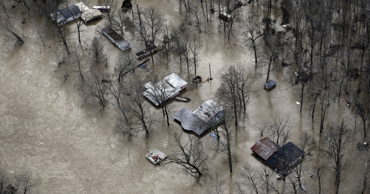 Death Toll Rises in Missouri Floods, Threat Not Over
