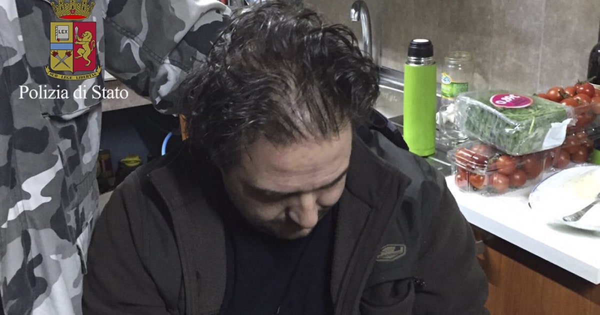 Fugitive Mafia Bosses Captured in Armed Calabria Bunker: Police