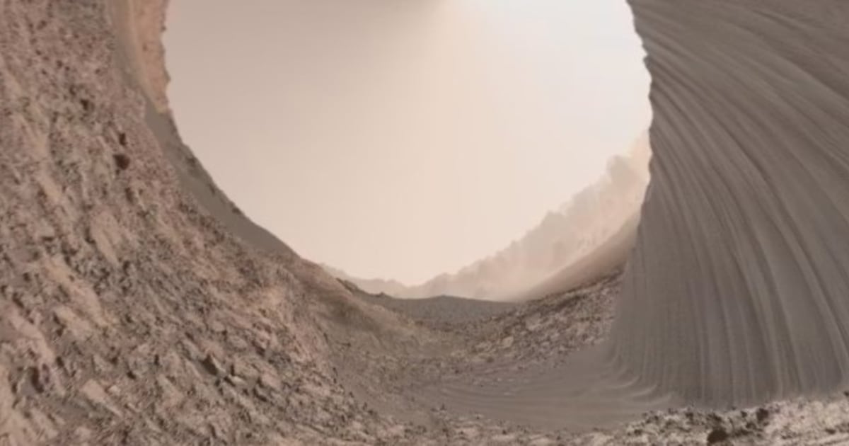 NASA and Mark Zuckerberg Tease Virtual Reality View of Mars