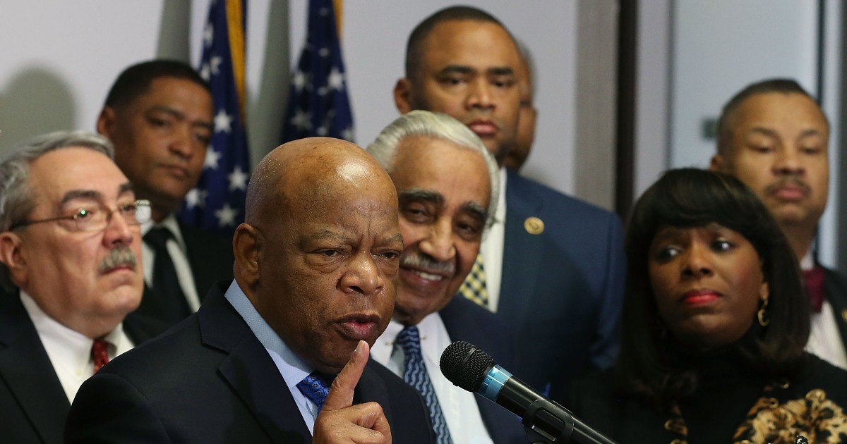 John Lewis Clarifies Comments on Bernie Sanders' Civil Rights Era ...