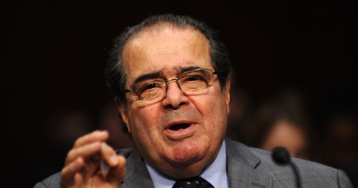 Tributes Pour in for Justice Scalia From Both Sides of Aisle