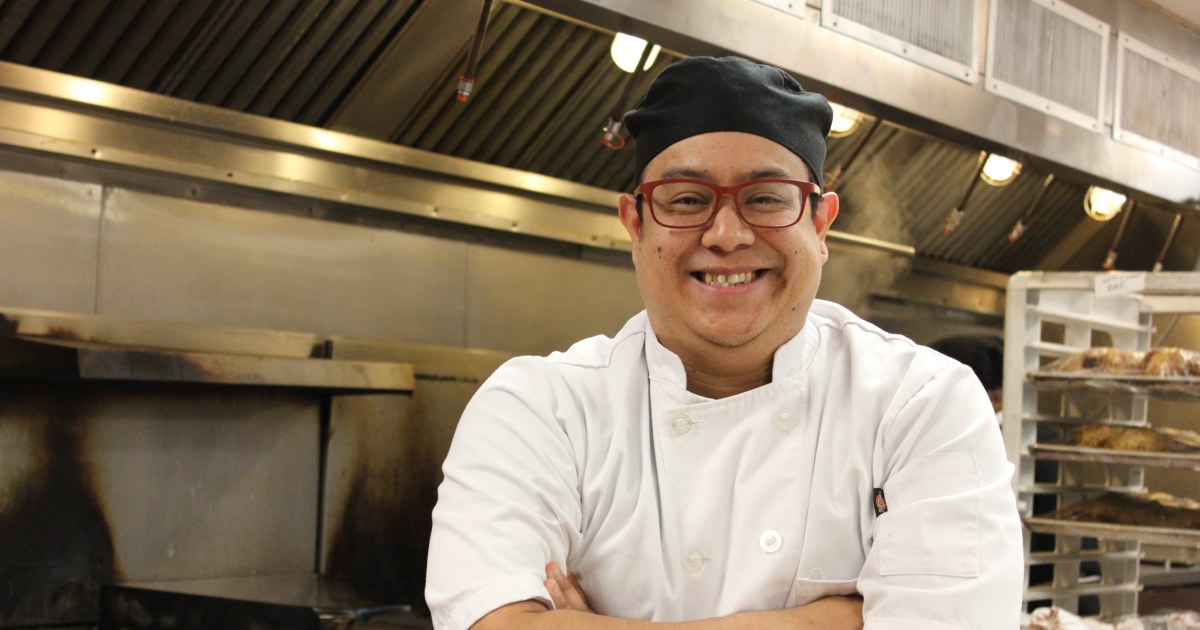 Latino Profiles: Chef Teaches Cooking, Life Skills to Low-Income Adults