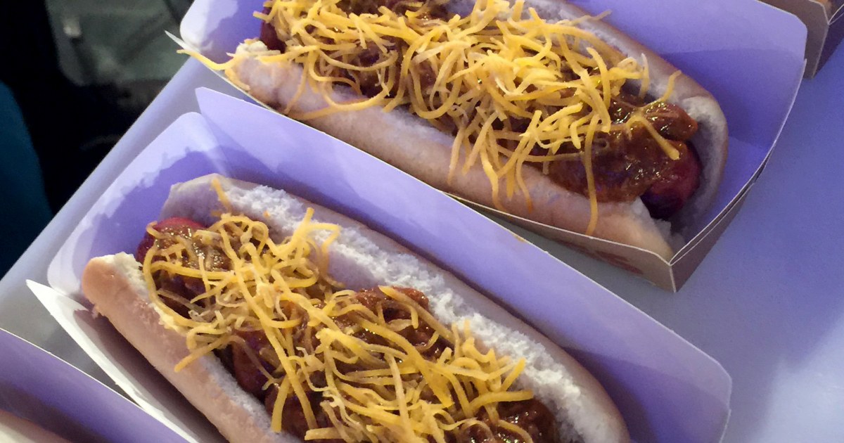 How Do the New Burger King Hot Dogs Taste?