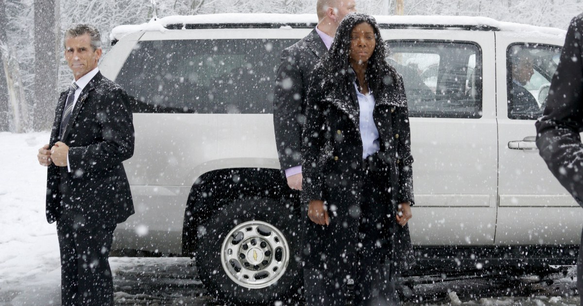 In the Shadows: Secret Service Agents on the Campaign Trail