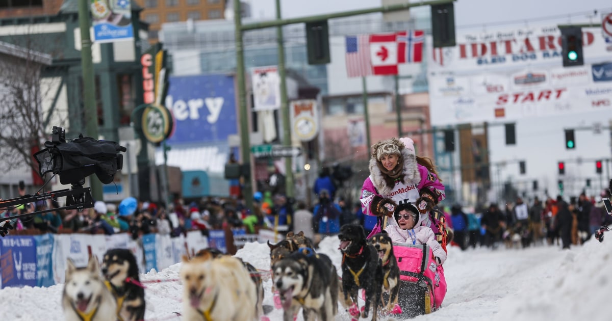 Iditarod Sled Dog Race Takes Off Despite Warmer Weather