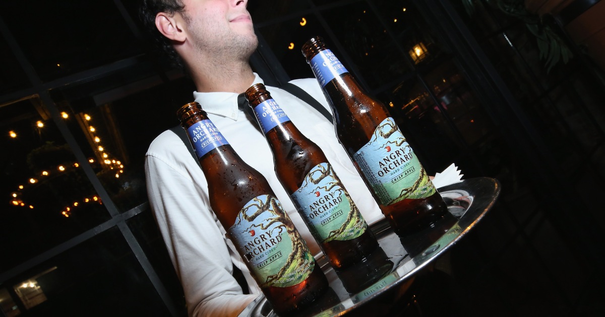 Craft Hard Cider Bars Serve Up Drink to a Growing Number of Fans