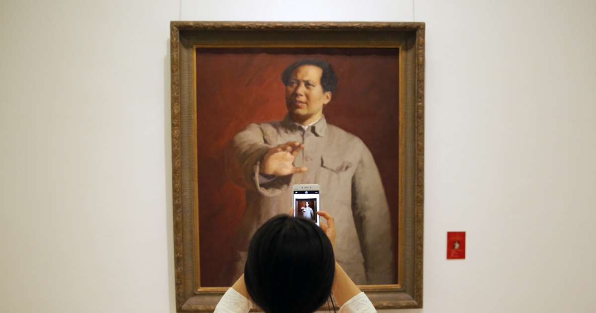 Thursday in Pictures: Celebrating Mao in China and More