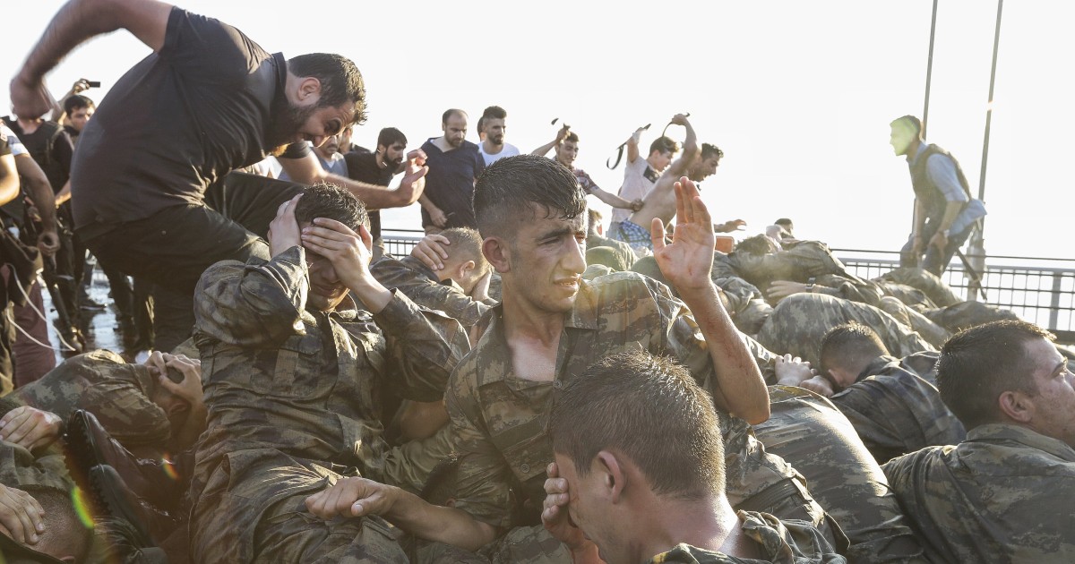 Extraordinary Images of Chaos, Anger During Turkey Coup