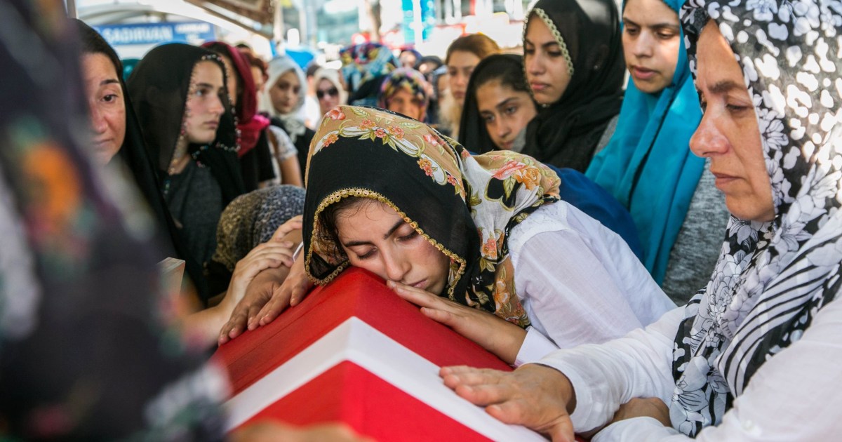 Relatives Mourn Victims of Failed Turkey Coup