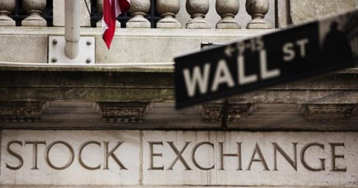 Who are Trump and Clinton's Smart Money Picks to Head Treasury?