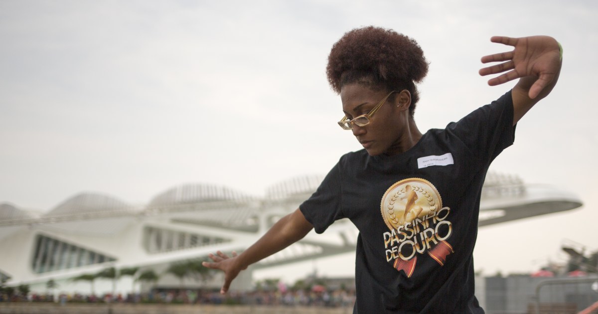 Best Dancers of the Favelas Compete for Their Own Gold