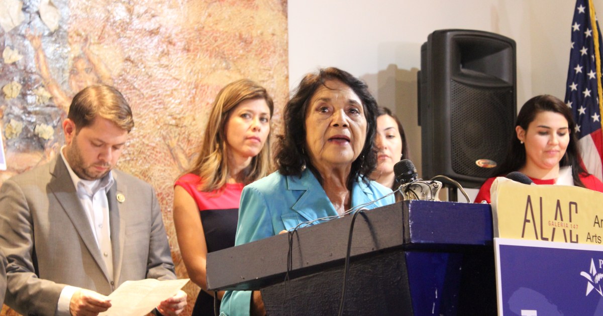 Arizona: Latino Group Launches Campaign, Ads Against 'Trumpublicans' Arizona: Latino Group Launches Campaign, Ads Against 'Trumpublicans'