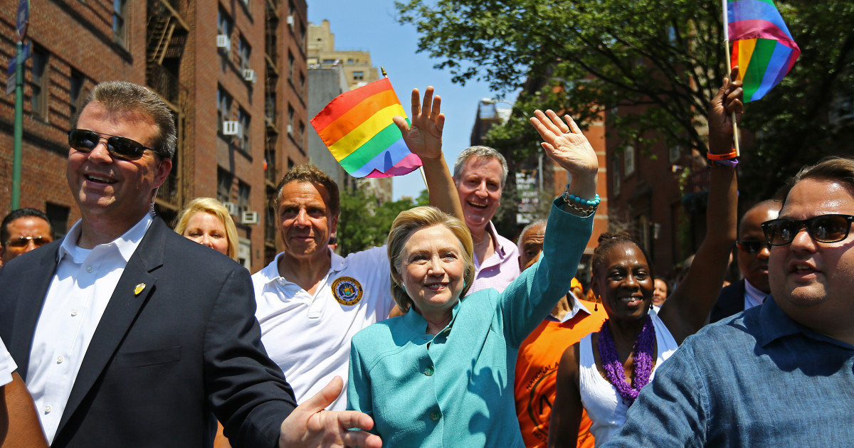 Poll: LGBT Voters Support Clinton Over Trump