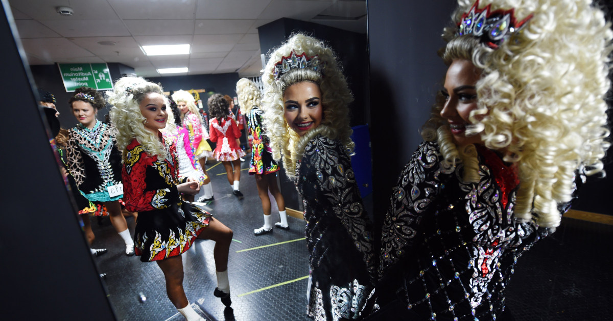 Wednesday in Pictures: Irish Dancers Prep for Competition and More