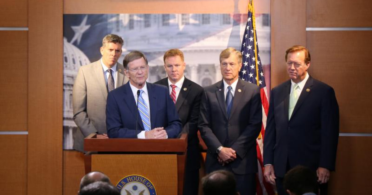 House Science Committee Tweets Climate-Change Denying Breitbart Article