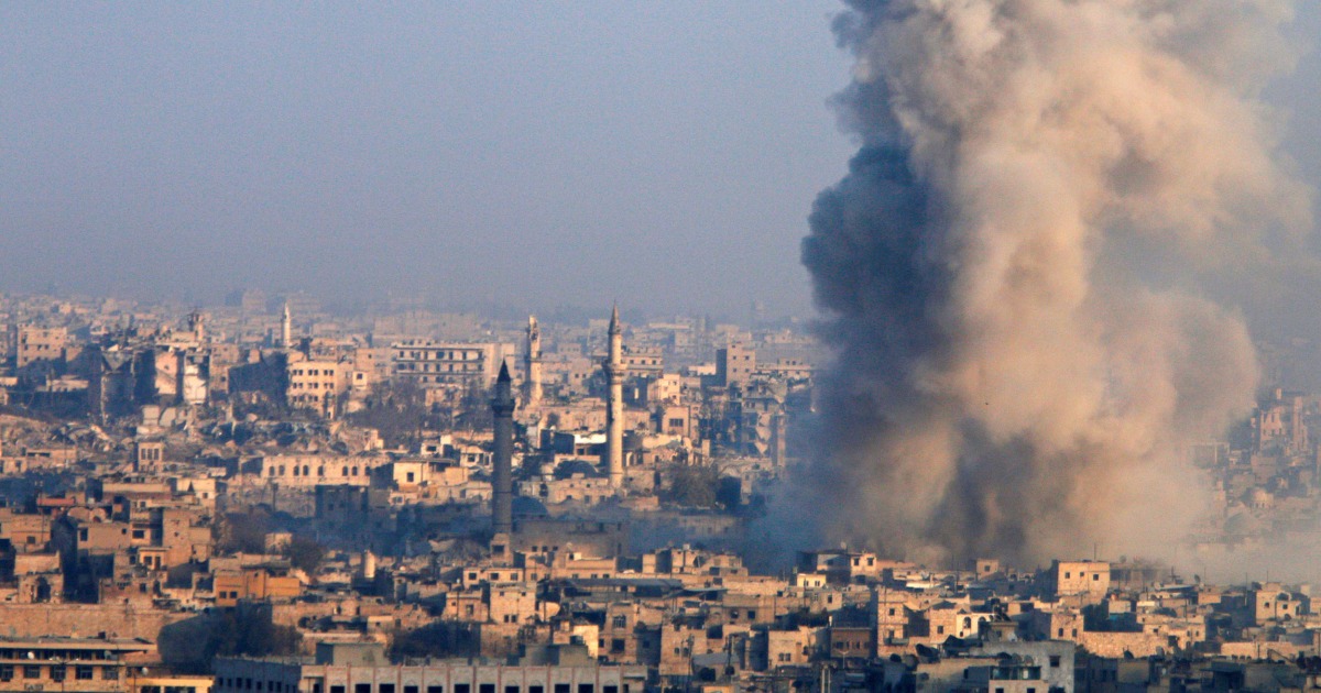 Monday in Pictures: Aleppo Bombing Continues and More