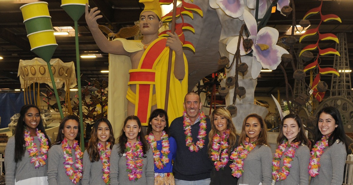 Asian American, Pacific Islander-Themed Floats Included at Annual Rose ...