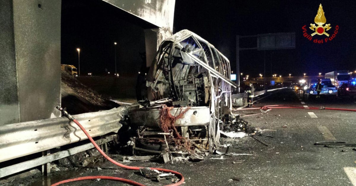 Italy Bus Crash Kills 16, Mostly Hungarian Teenagers on School Trip