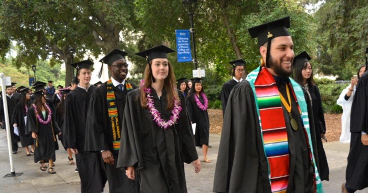 Bloomberg-backed Group to Help Poorer Students Graduate From College