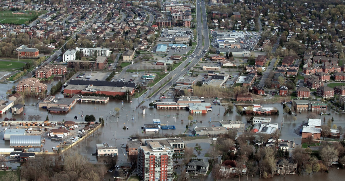 Quebec Flooding Forces Nearly 1,900 to Evacuate
