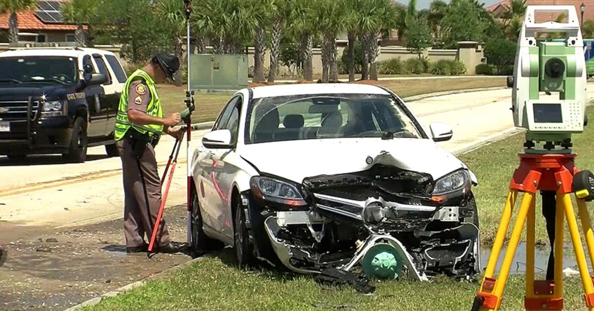 Florida Man Crashes Into Fire Hydrant and Drowns on 89th Birthday