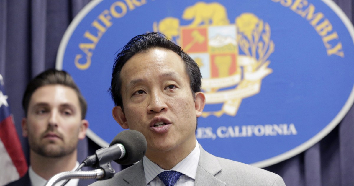 California Bills Target Private Business to Help Immigrants