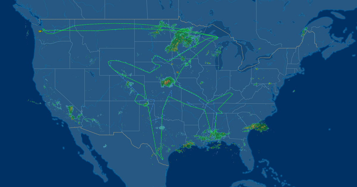 Boeing Aircraft Creates Outline of Plane During 18-Hour Test Flight