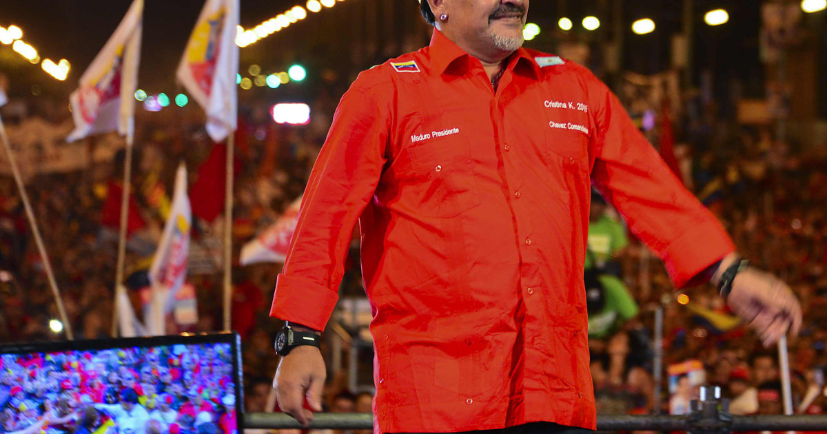 Argentine Soccer Legend Says He Is A 'Soldier' for Venezuela's Maduro