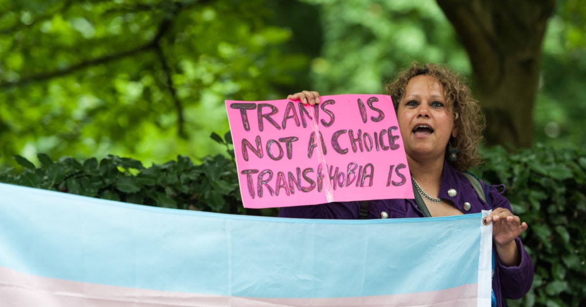 UK's First Transgender Mental Health Helpline Rolled Out Nationwide