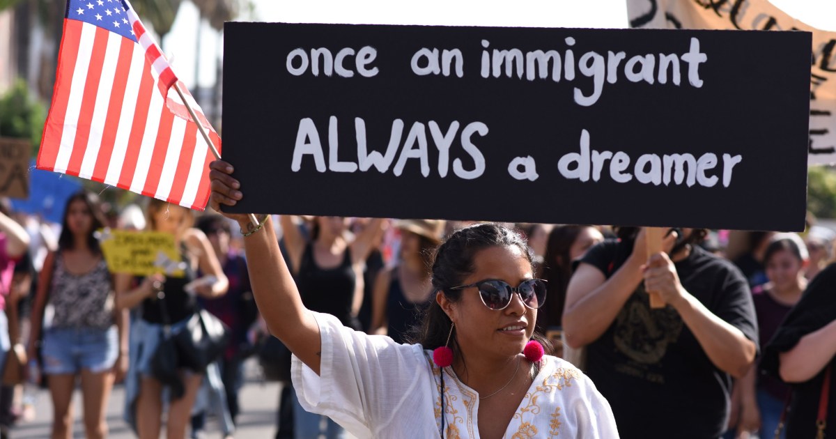 With Deadline Looming for DACA Immigrants, Donors Step In