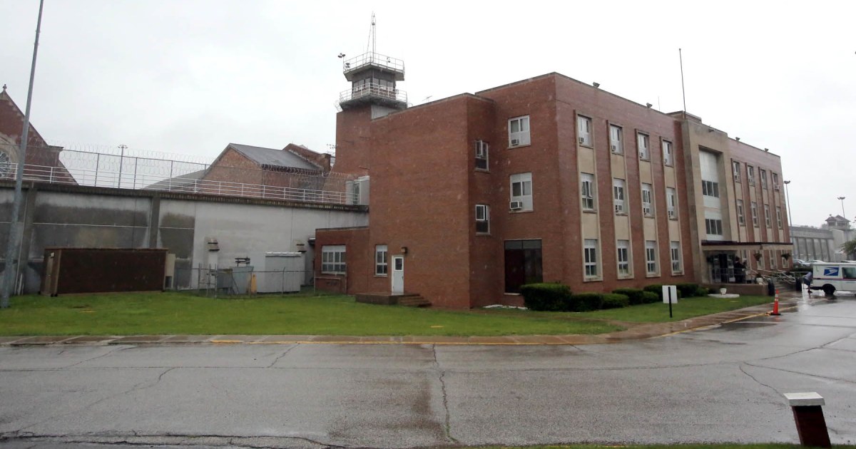 Transgender Inmate Sues Indiana for Hormone Therapy