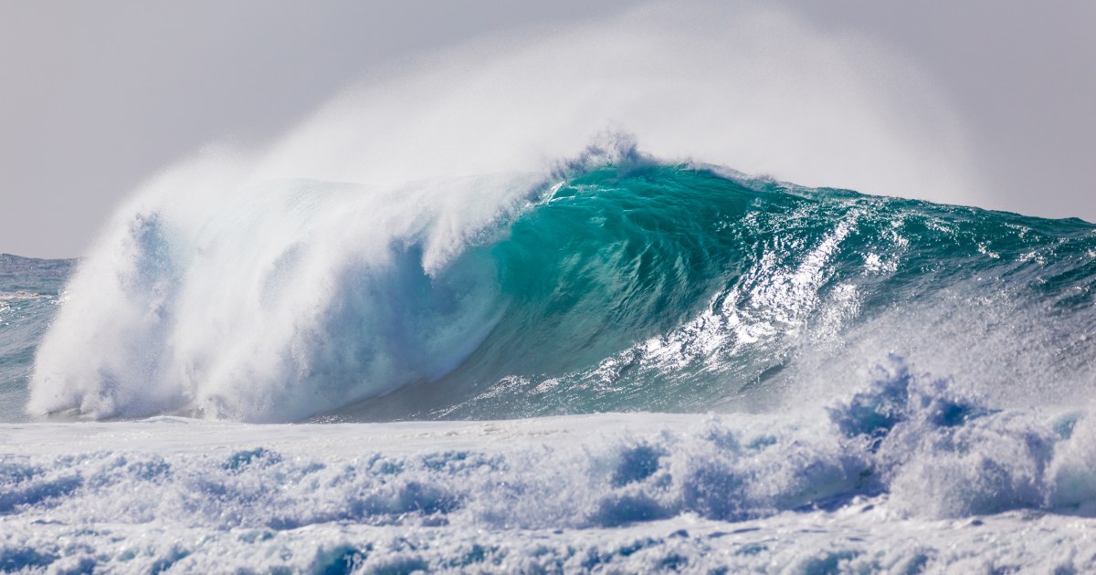 This floating rig promises better way to make zero-emission fuel