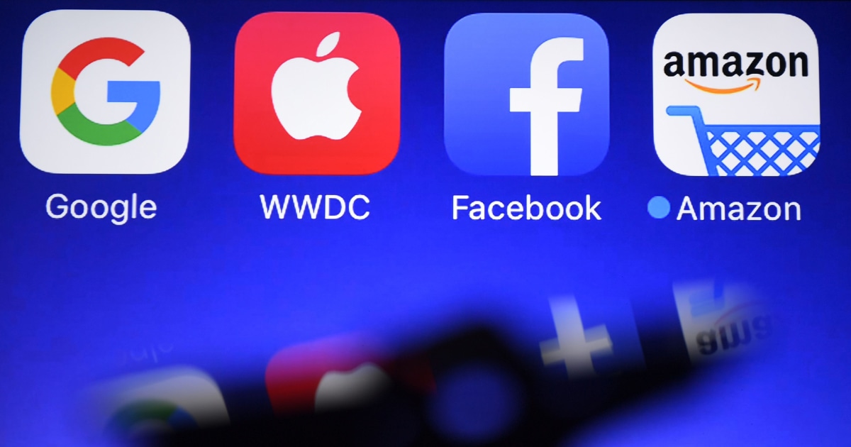 From News to Shoes: How big is big tech?