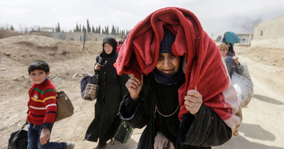 Syrians flee besieged enclaves in largest single-day exodus