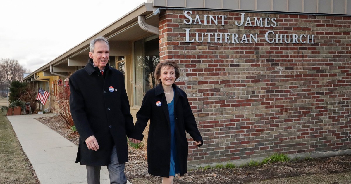 Rep. Dan Lapinski narrowly beats Marie Newman in Illinois Democratic ...