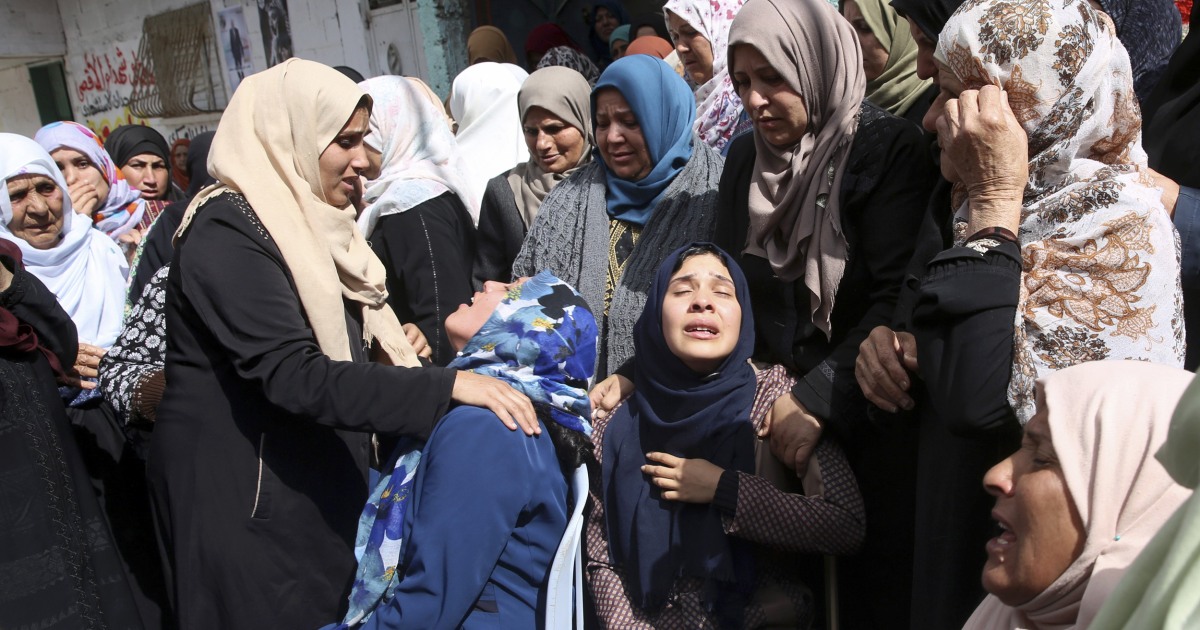 15 killed, hundreds injured in bloodiest day in Gaza since 2014 clashes