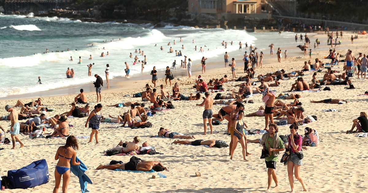 How to save enough money for a summer vacation, starting now