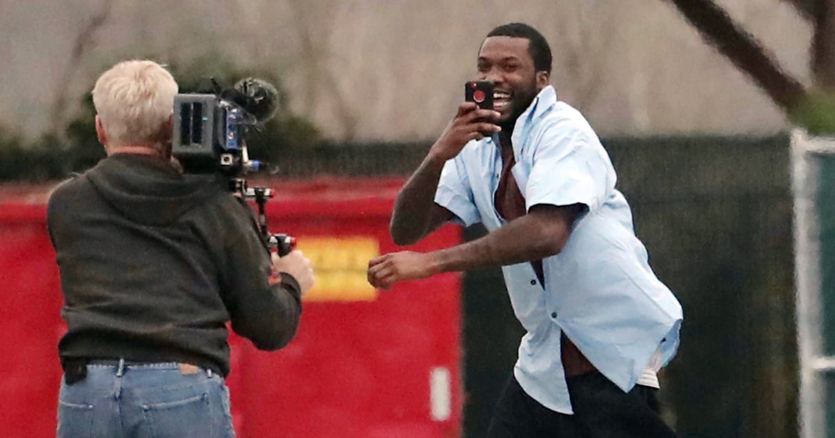 Rapper Meek Mill freed on bail on order of Pennsylvania Supreme Court