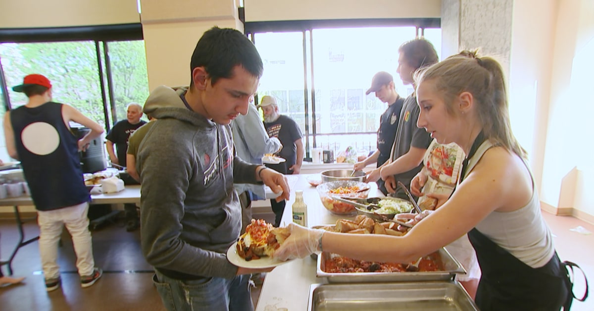 How Portland teenagers are fighting the city's homeless crisis