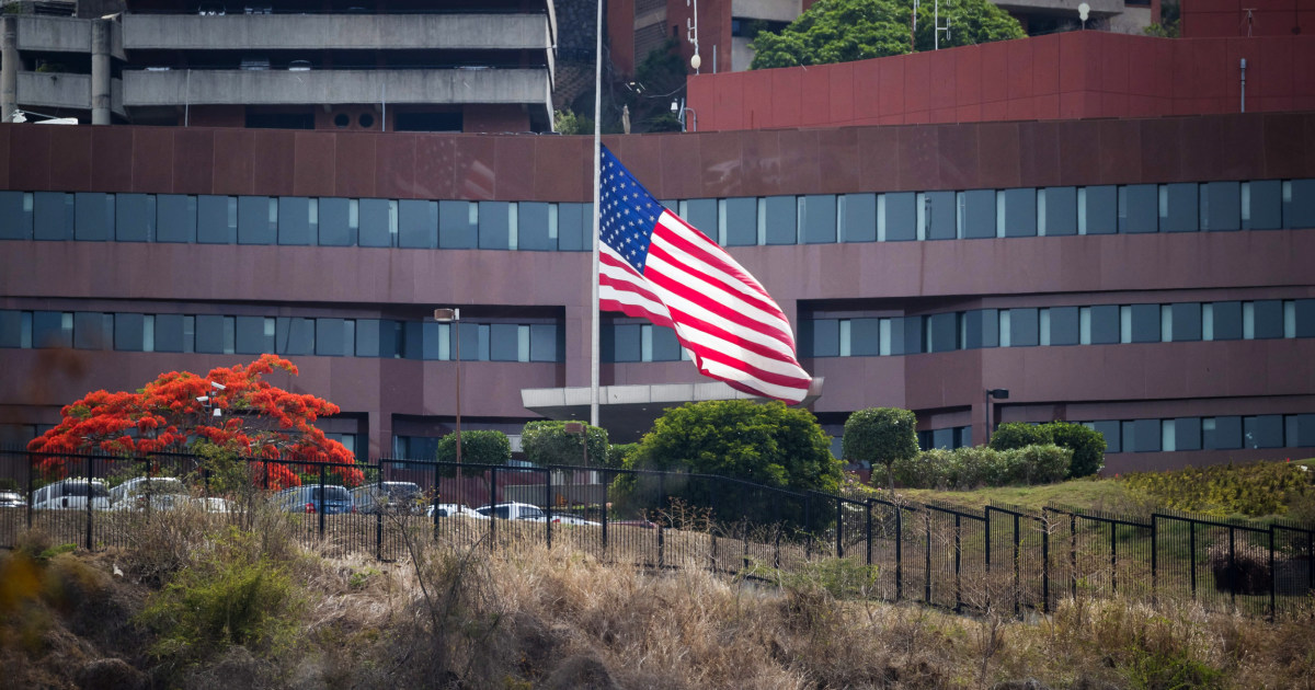 Amid crisis, Venezuelans say U.S. is revoking tourism visas