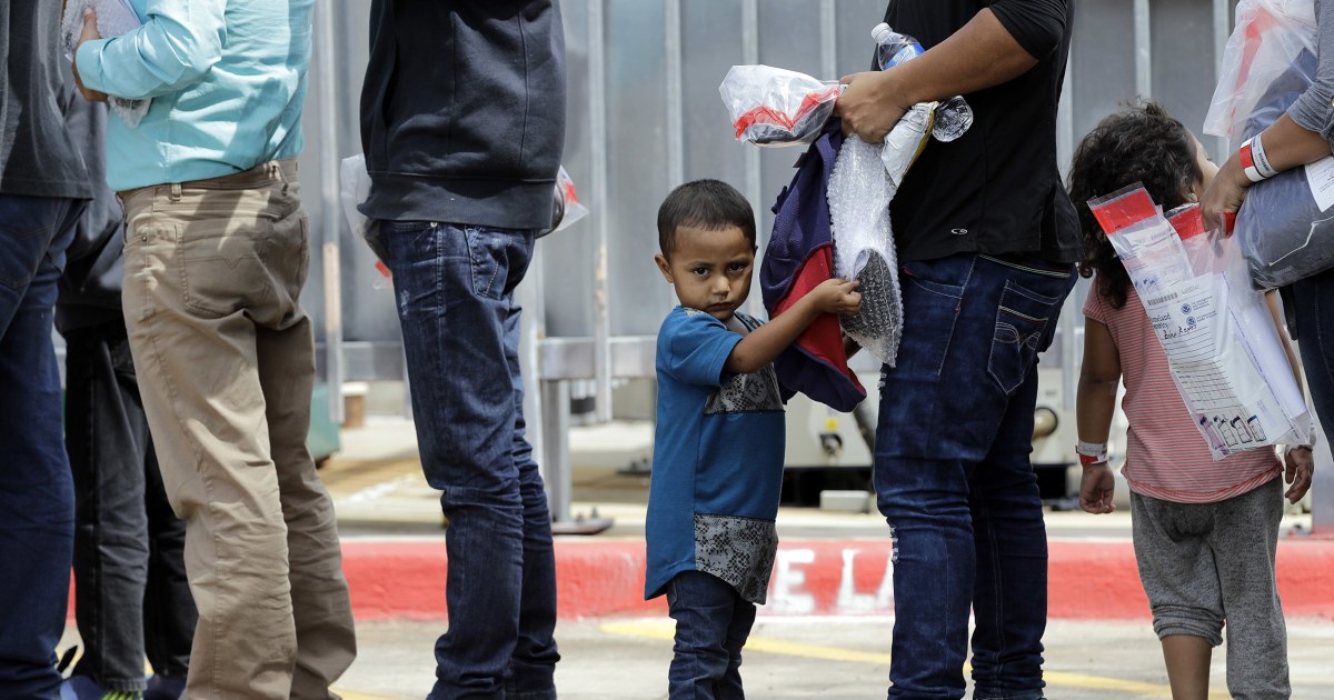 Judge orders U.S. to reunite families, stop border separations Judge orders U.S. to reunite families, stop border separations