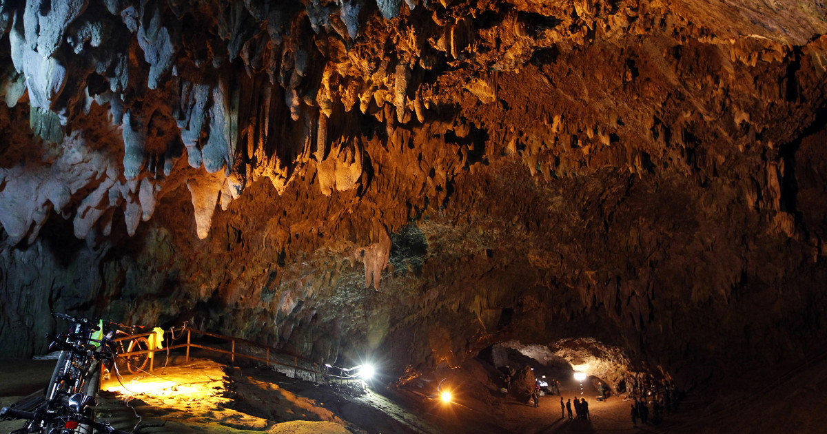 Search dampened for Thai teen soccer team trapped in cave