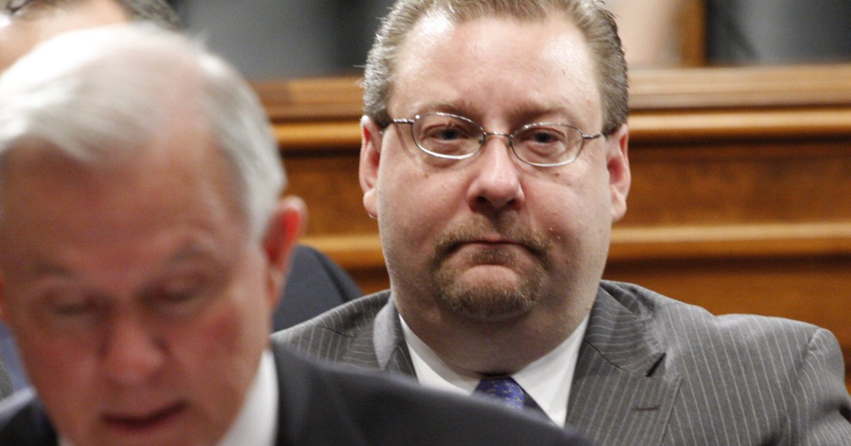 Senate confirms Brian Benczkowski, justice official who worked for ...
