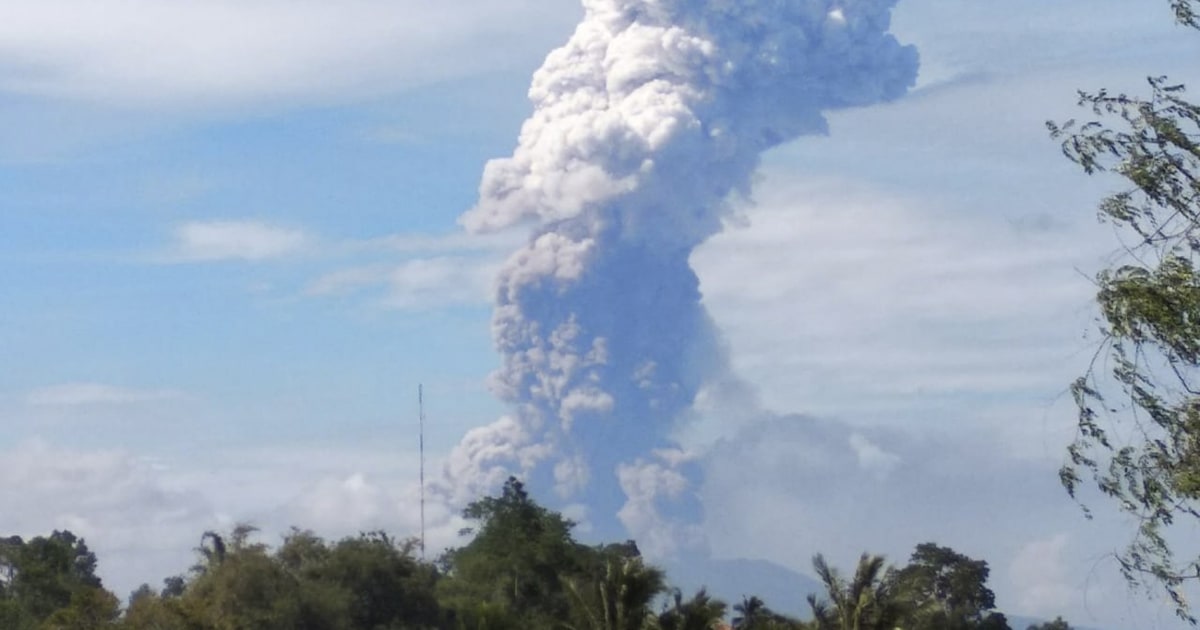 Volcano erupts on Indonesia's quake and tsunami-hit Sulawesi