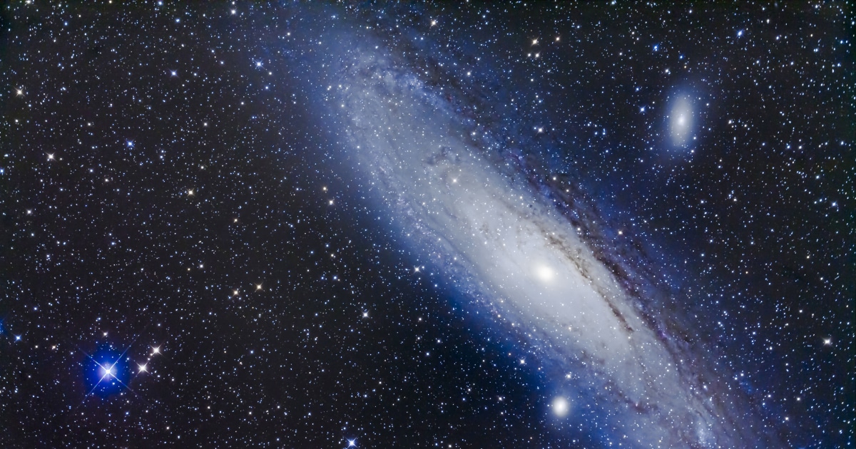 Intergalactic light beams might be just the ticket for making contact ...