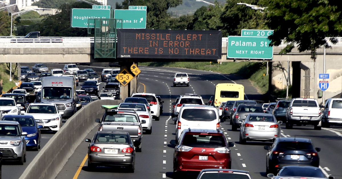 Hawaii 'ballistic missile threat' alert to phones was false alarm ...