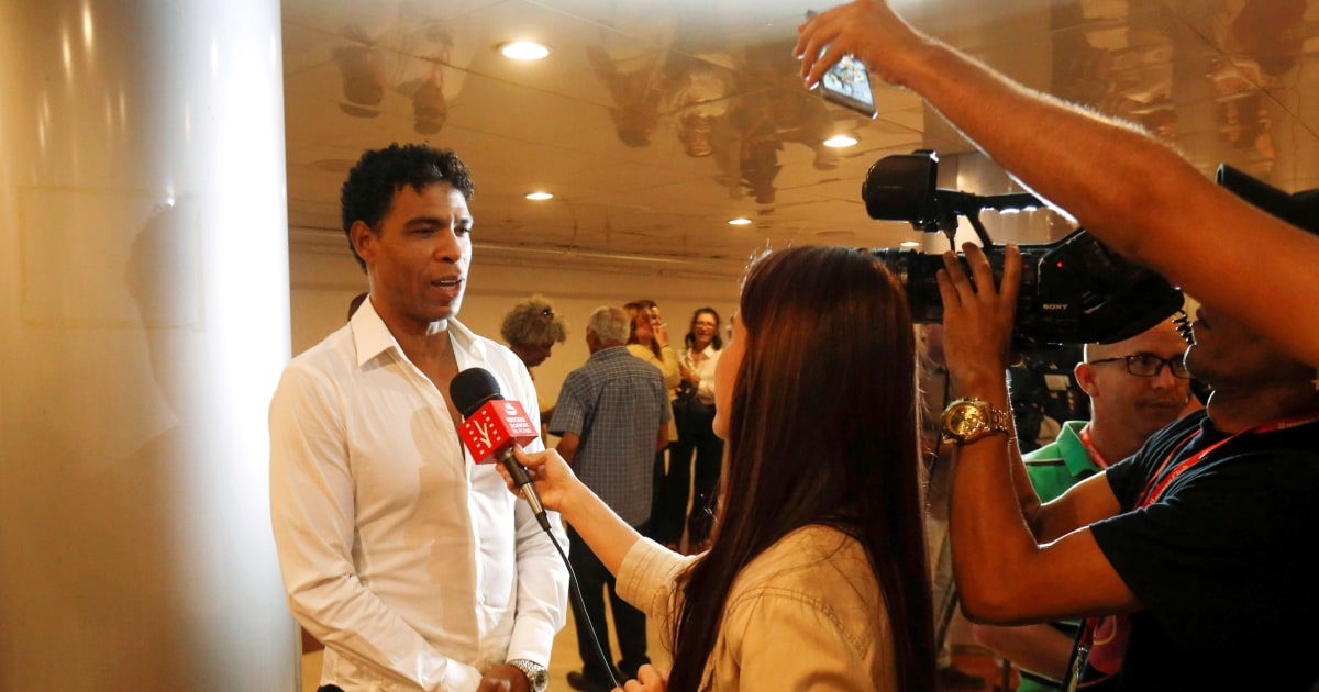 Cuban ballet icon Carlos Acosta stars in biopic 'Yuli,' gets Goya Award ...